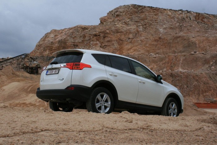 Vezettük: Toyota RAV4 2013