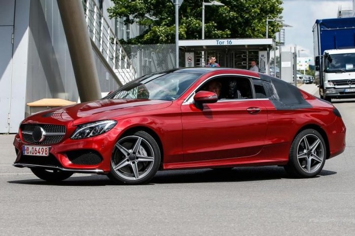 Szinte álca nélkül virít a Mercedes C-kupé | Vezess