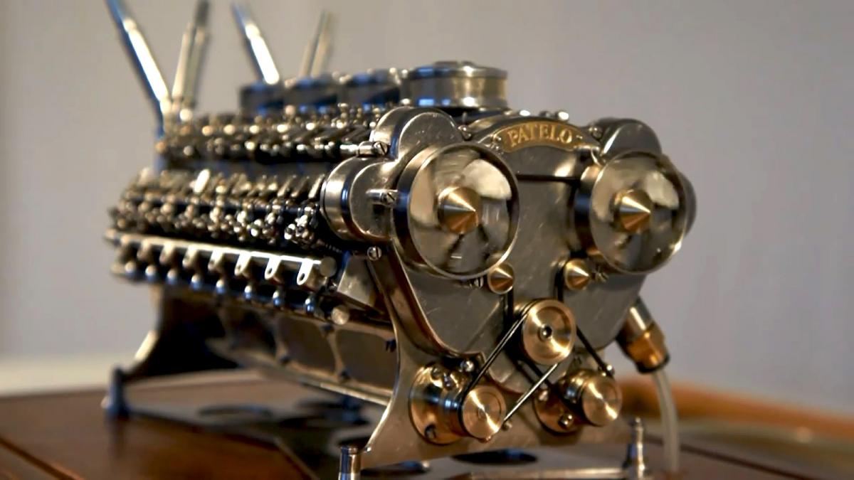 Ez a miniatűr W32-es motor egy apró csoda - Vezess