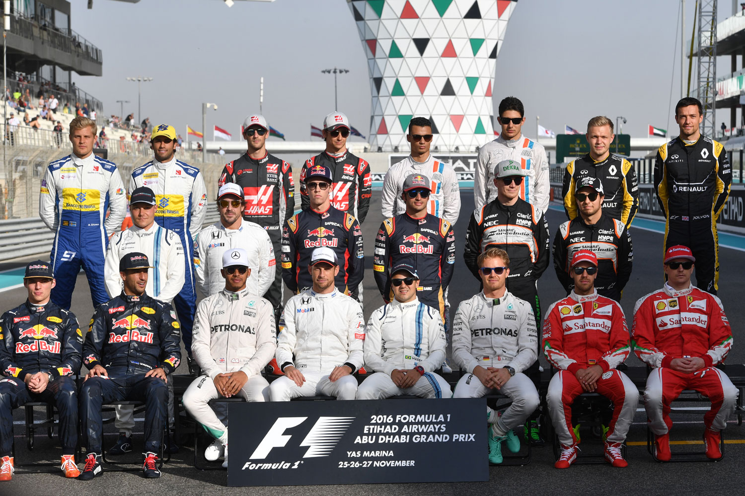 F1 pilóták fizetési lista - Vezess