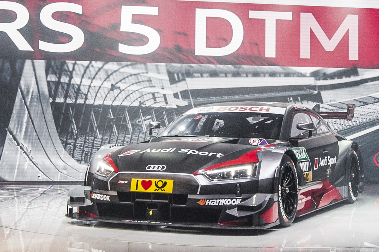 Audi RS 5 DTM: Vad oldalhajtás - Vezess