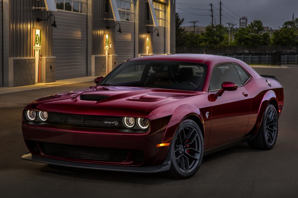 Dodge Challenger SRT Hellcat Widebody | Vezess