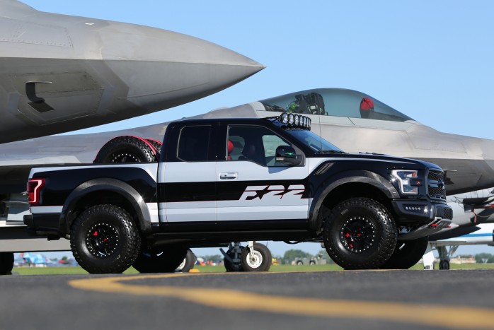 Ford F-150 Raptor Inspired by F-22 Fighter Jet | Vezess