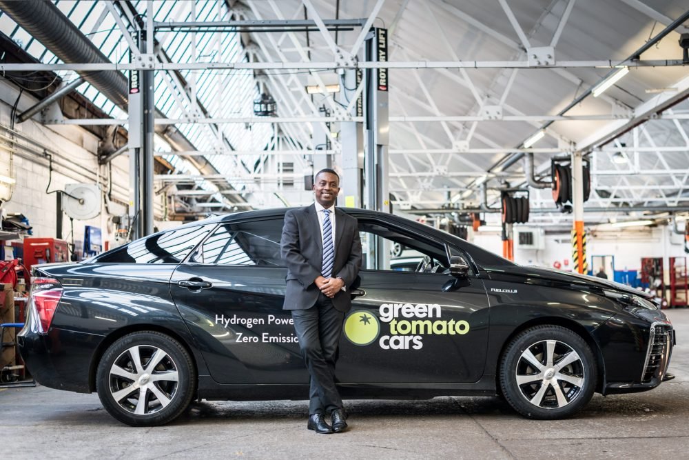 Toyota Mirai taxi Green Tomato Cars London - Vezess
