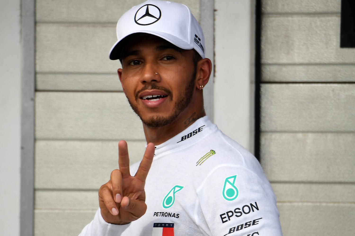F1: Hamilton drukkol az ellenfeleknek - Vezess