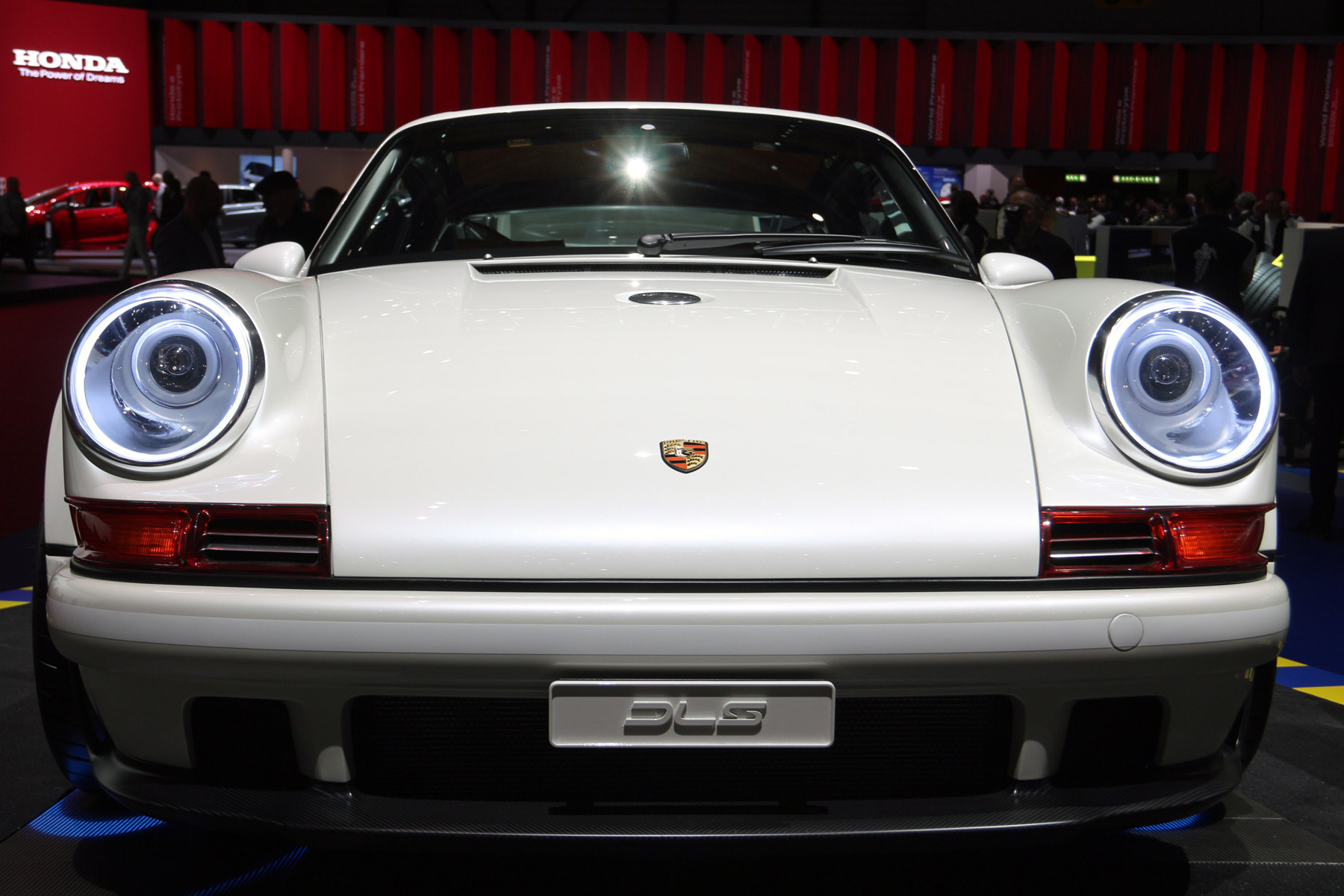 Singer DSL Porsche 911 Reimagined by Singer Dynamics and Lightweighting ...