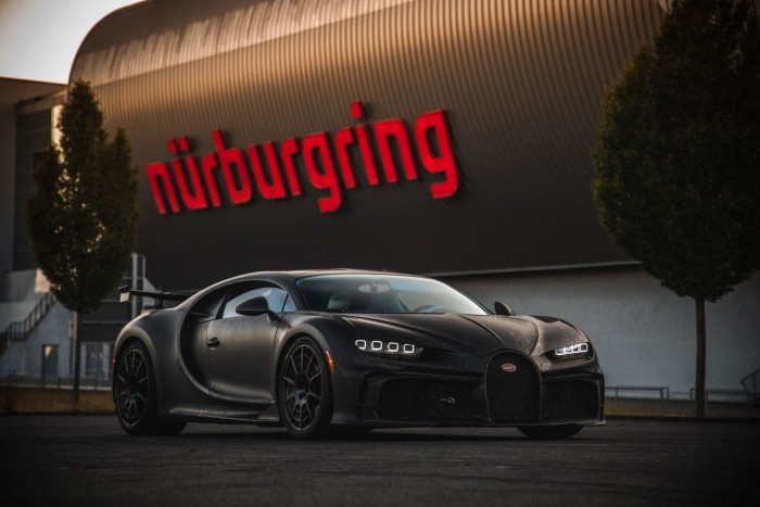 A Nürburgringen Hajtják Az 1500 Lóerős Bugatti Chiron Pur Sportot Vezess