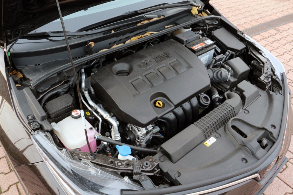 Hol árulnak még benzines szívómotort?