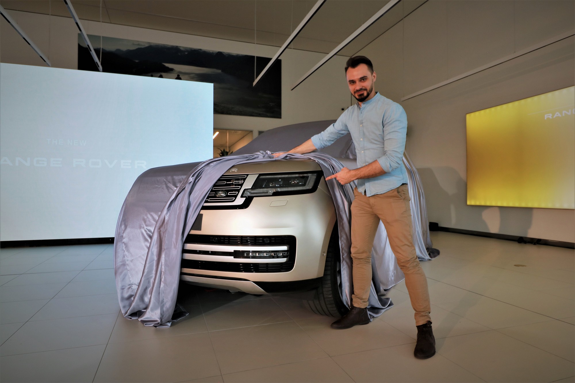 67 milliós brit luxusautóban ültünk. Megjött az új Range Rover! - Vezess