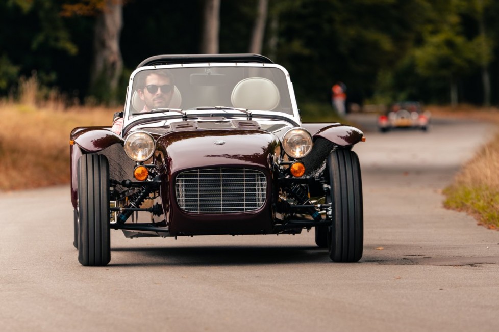 Caterham Super Seven 600 és 2000 | Vezess