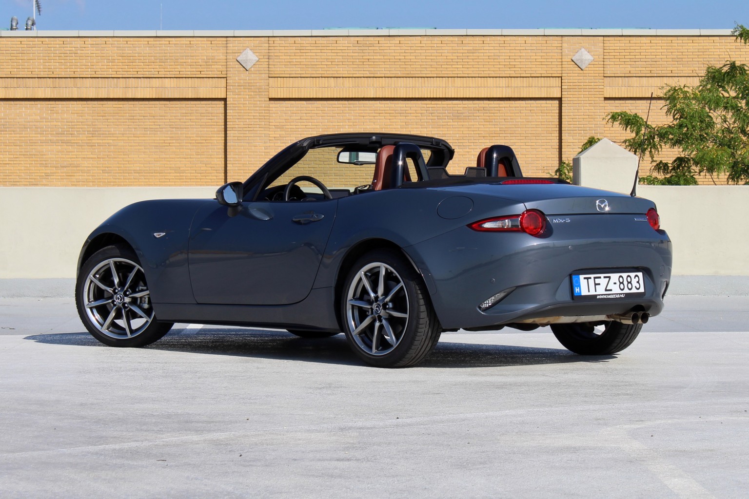 Teszt: Mazda MX-5 G184 Takumi - Vezess