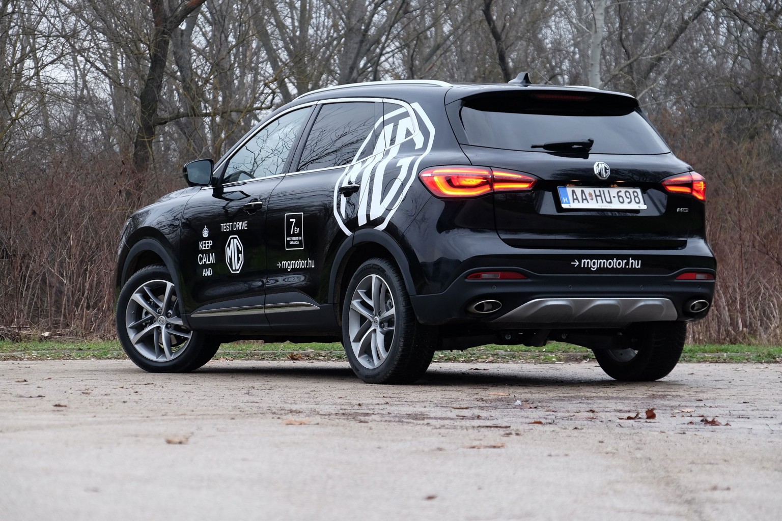 MG HS 1,5 teszt 2023 - Vezess