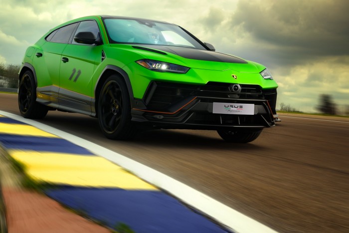 Lamborghini Urus Performante Essenza SCV12 Limited Edition | Vezess