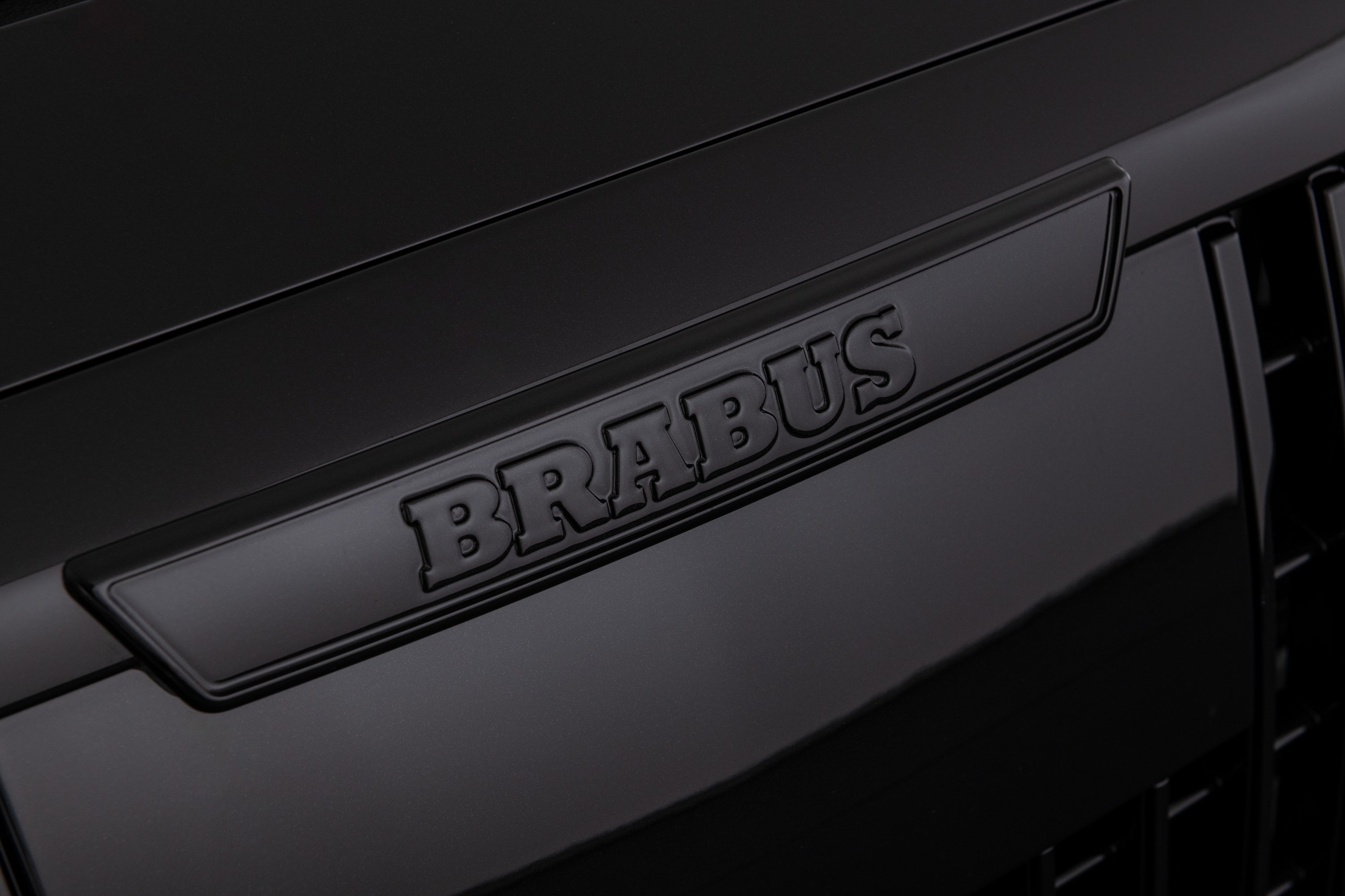 Brabus 850 Maybach S 680 - Vezess