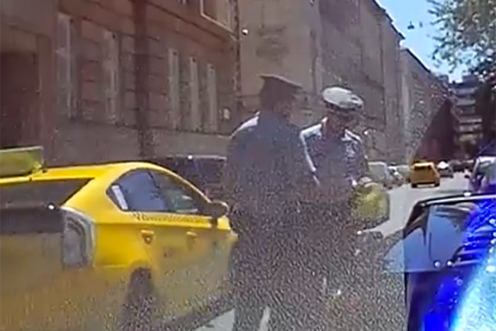 Szabálytalan lambóst fogtak a budai rendőrök, neki sem kegyelmeztek ...