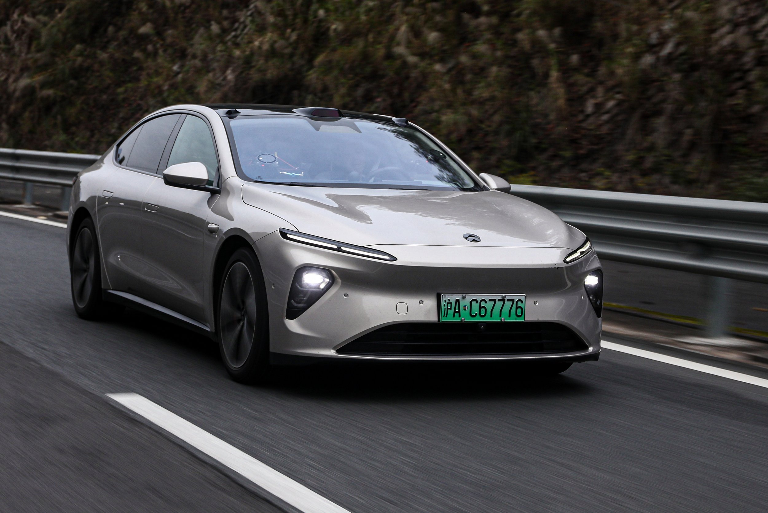 Nio ET7 150 kWh 1000 km+ - Vezess