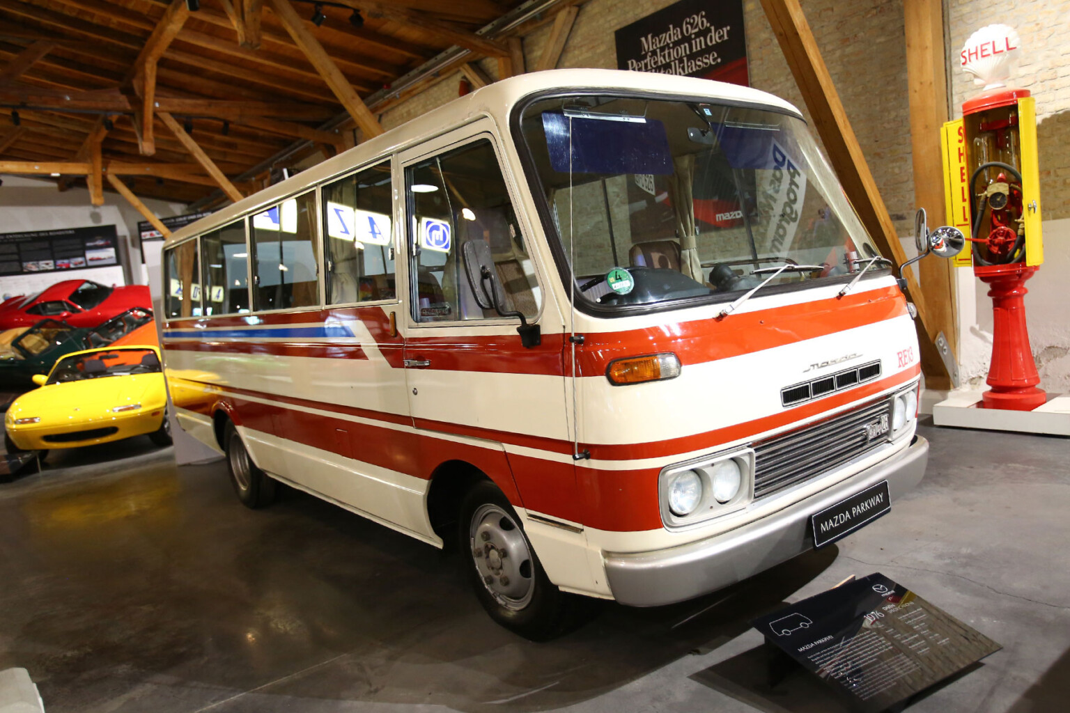 Mazda múzeum Mazda Classic Muzeum Augsburg Frey - Vezess