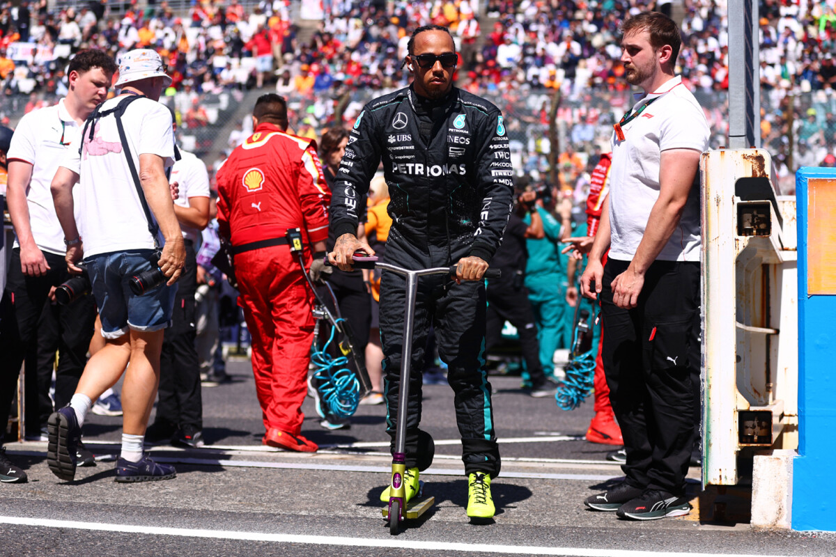 F1: Hamilton kis híján nem rajtolt el Japánban - Vezess