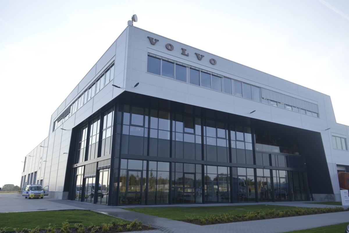 Új szentélyt kaptak itthon a Volvo teherautók - Vezess