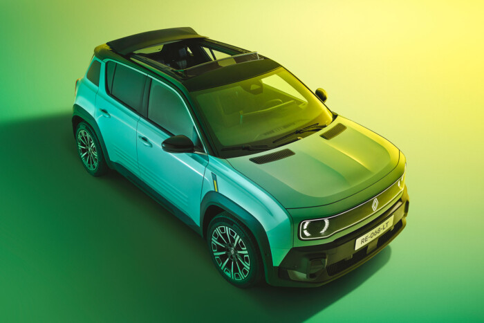 Renault 4 E-Tech Electric 2025 elektromos R4 villany R4 - Vezess